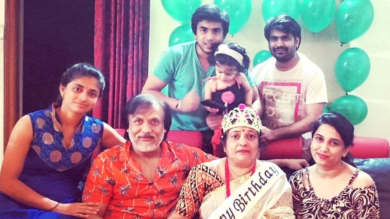 Kannada Old Actor Abhijith Family Photos | Abhijith Wife | Abhijith Son ...