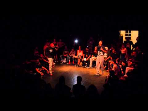 HOUSE OF CARDS 2015 | Hip-Hop Battles | Emil (Nobody) vs James (Endless)