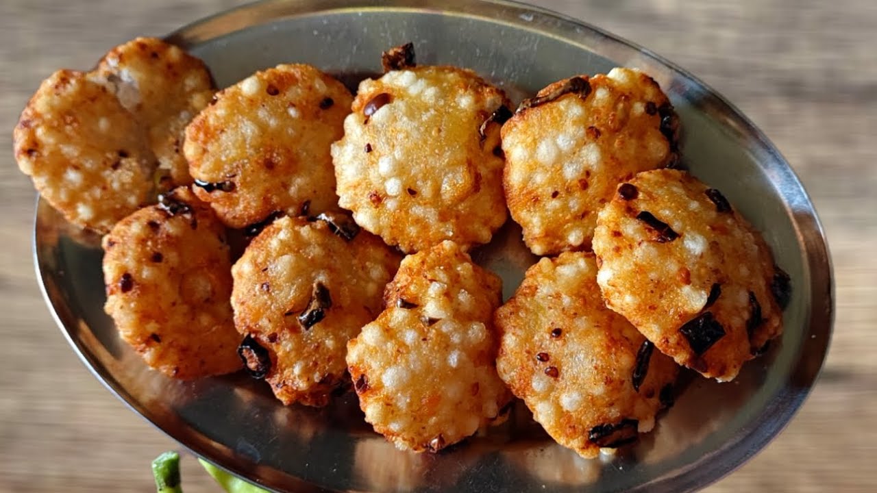 crispy shabudana vada recipe. उपर से क्रिस्पी और अंदर से बेहद साॅफ्ट ...