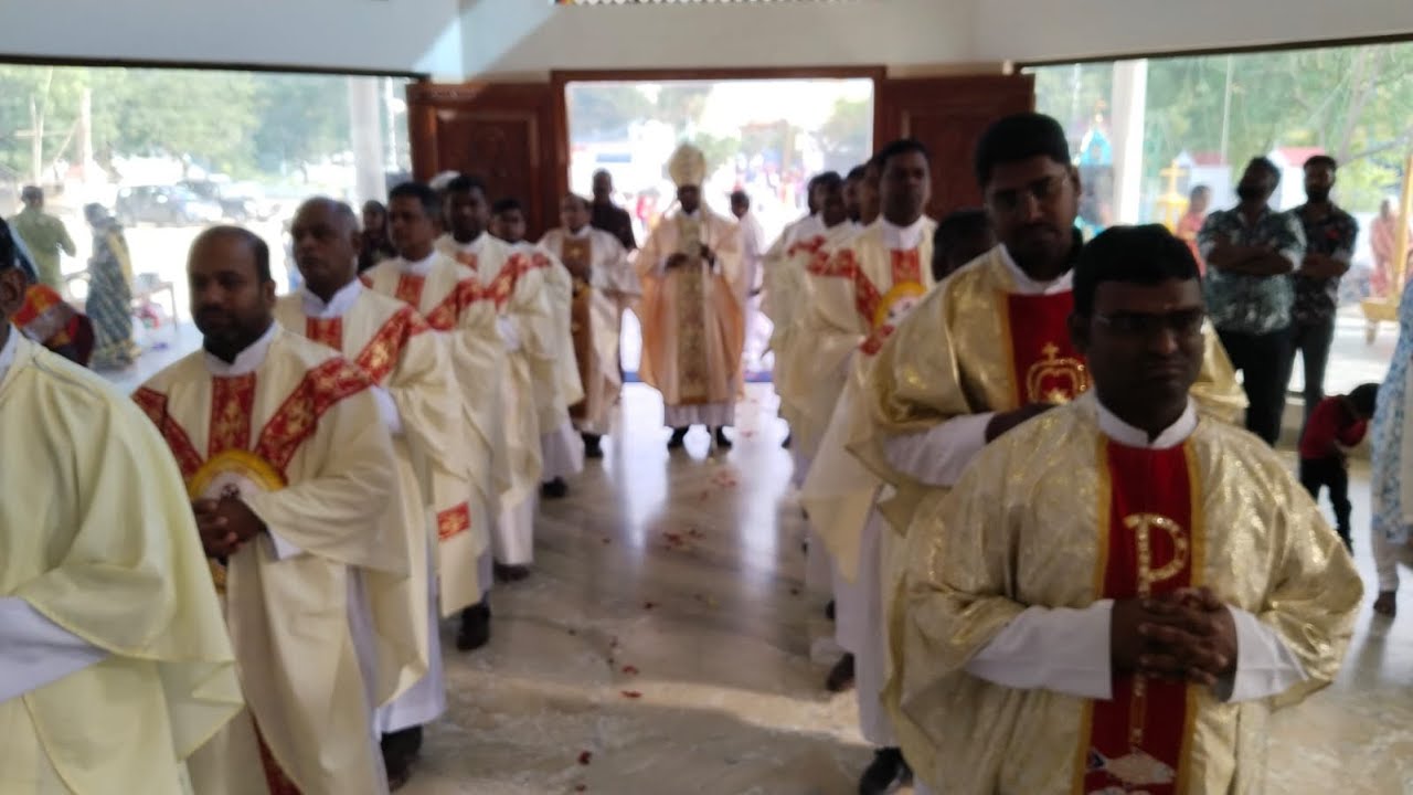 03rd January 2024 Feast Bishop Mass Vettavalam Church - YouTube
