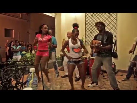 Girls Dancing, Havana Cuba