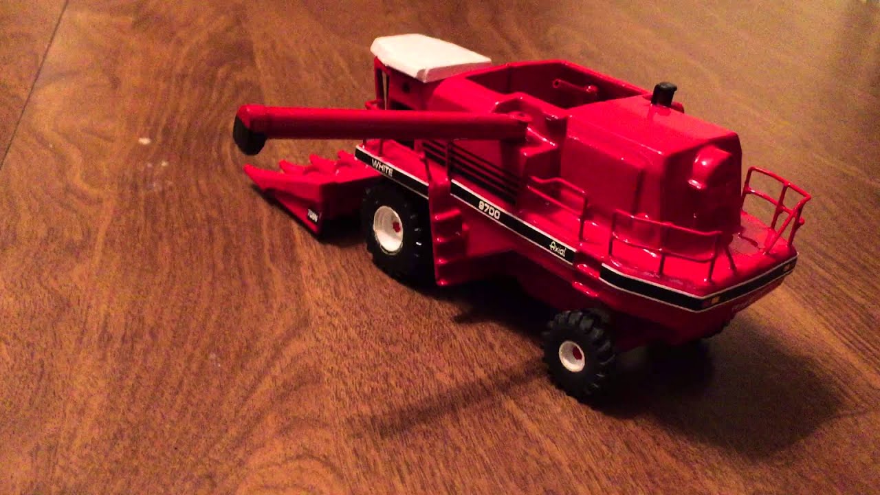 1/64 White 9700 combine - YouTube