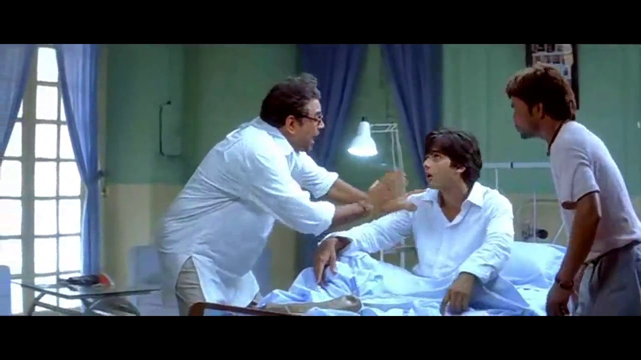 comedy scene of rajpal yadav and paresh rawal - YouTube