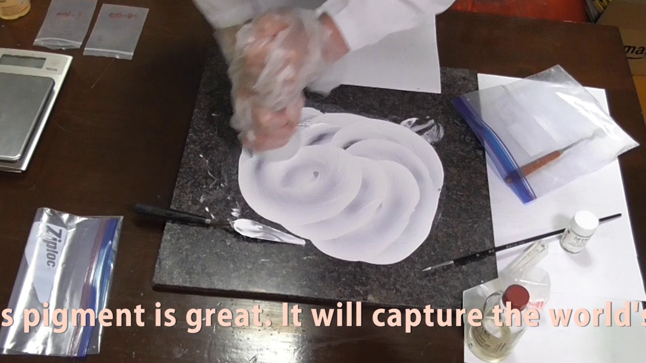 高橋 亮馬 スタック リード ホワイト（Stack Lead white pigment）と手練り - YouTube