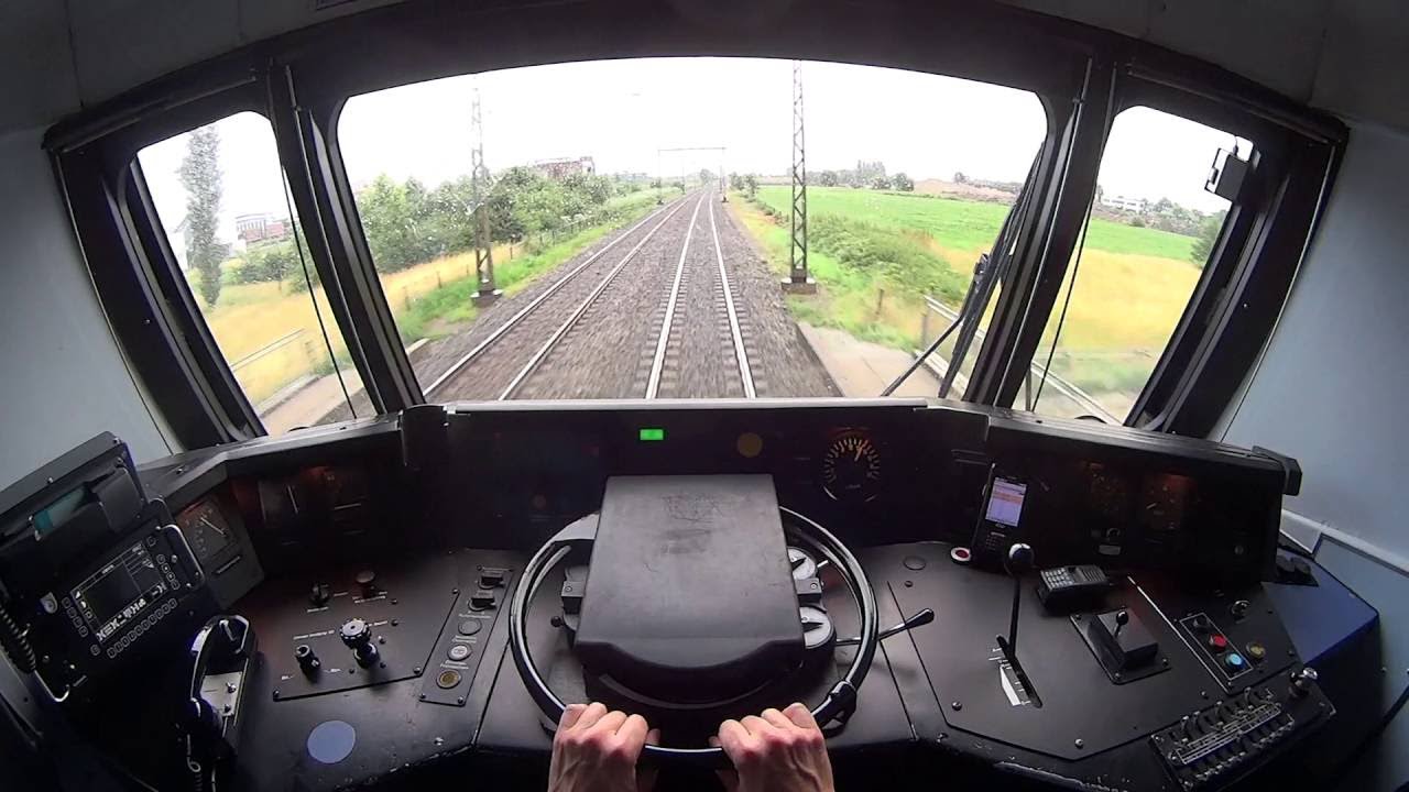 MANEJANDO UN TREN - YouTube