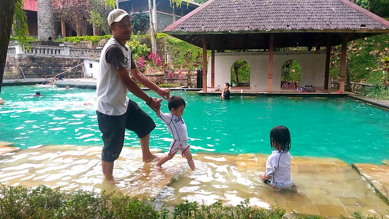 Liburan villa Ciater highland resort 3 - YouTube