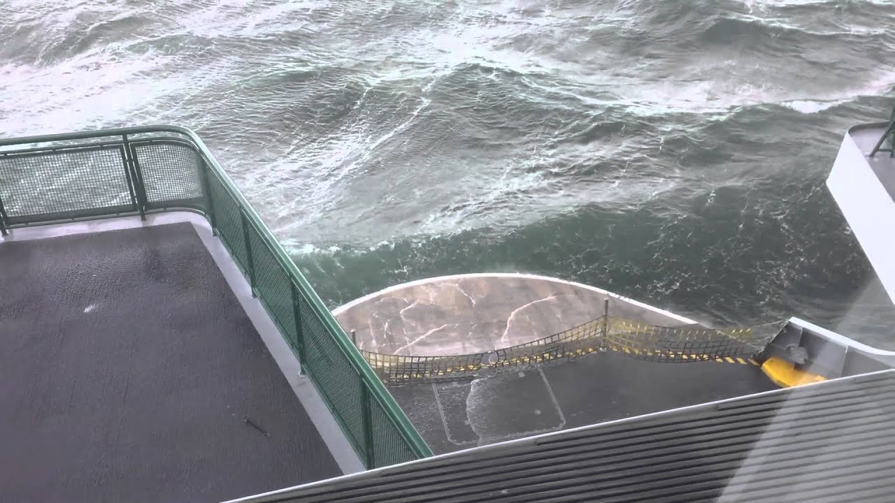 Water over the bow - YouTube