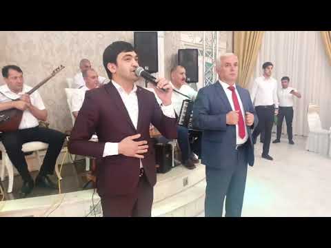 Möhtəşəm rəqs Qız oynuyur