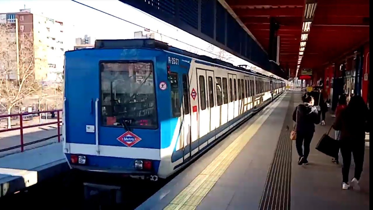 Metro de Madrid: Aluche L5. - YouTube