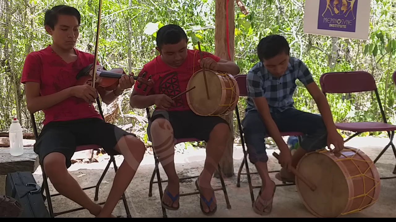 Grupo Mayapax "Tres Cruces" - YouTube