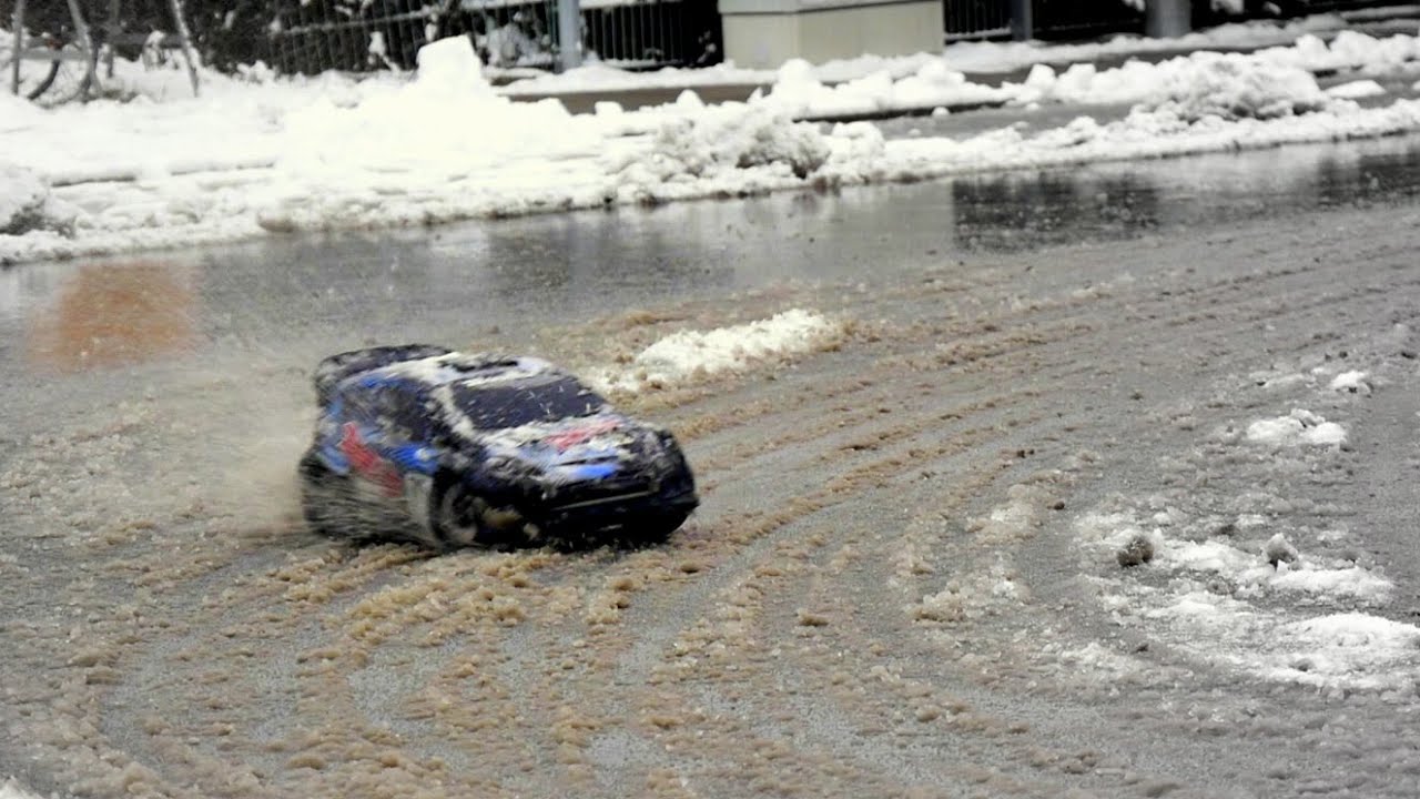 Basher BSR Rally Car - Snow ACTION - Pure Sound - YouTube