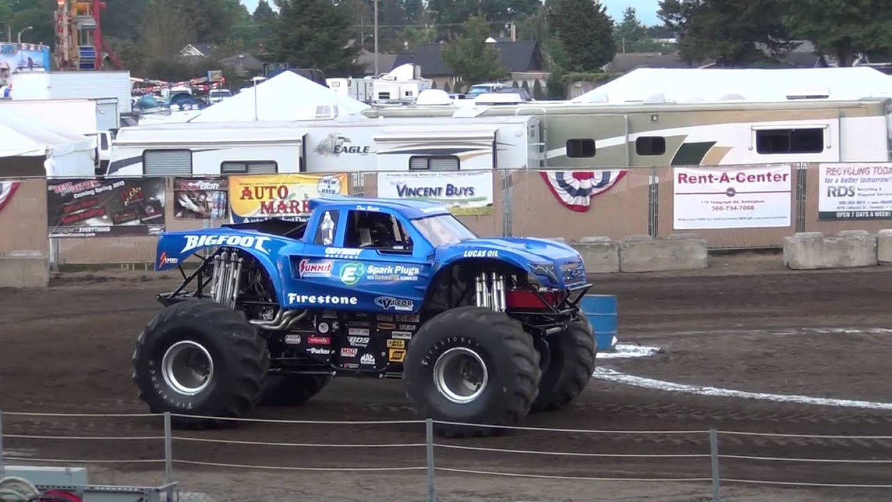 Bigfoot driven by Dan Runte@Lynden,Wa.2012 - YouTube