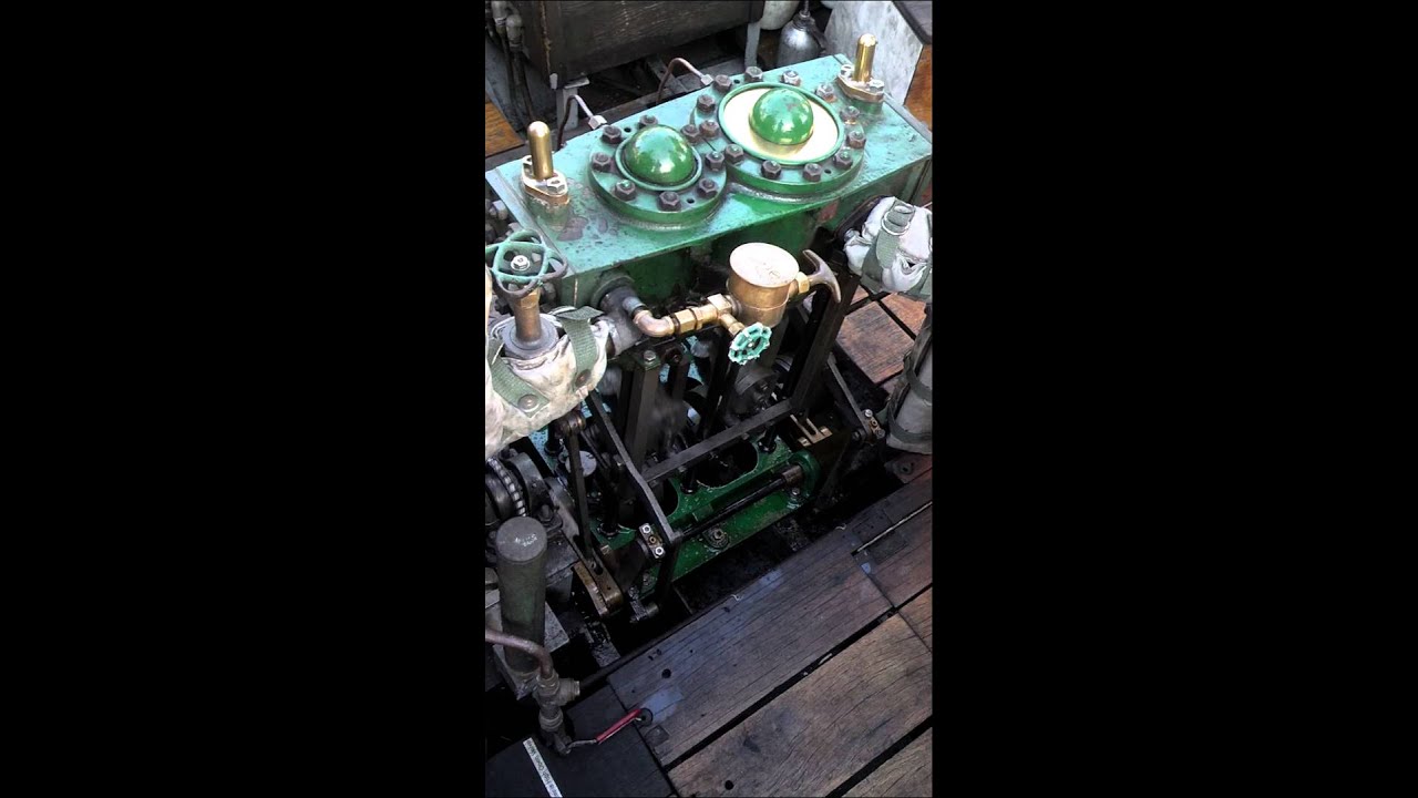 The African Queen engine - YouTube
