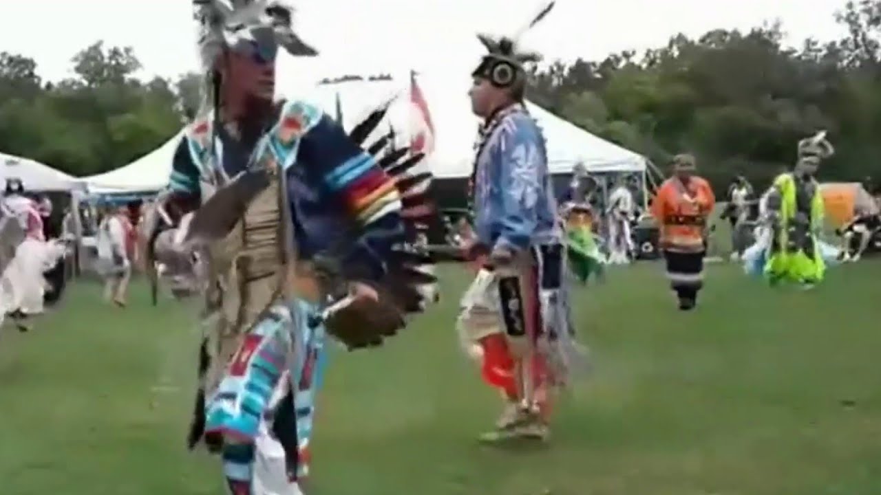 Native tribes gather in Metro Detroit for a Powwow competition - YouTube