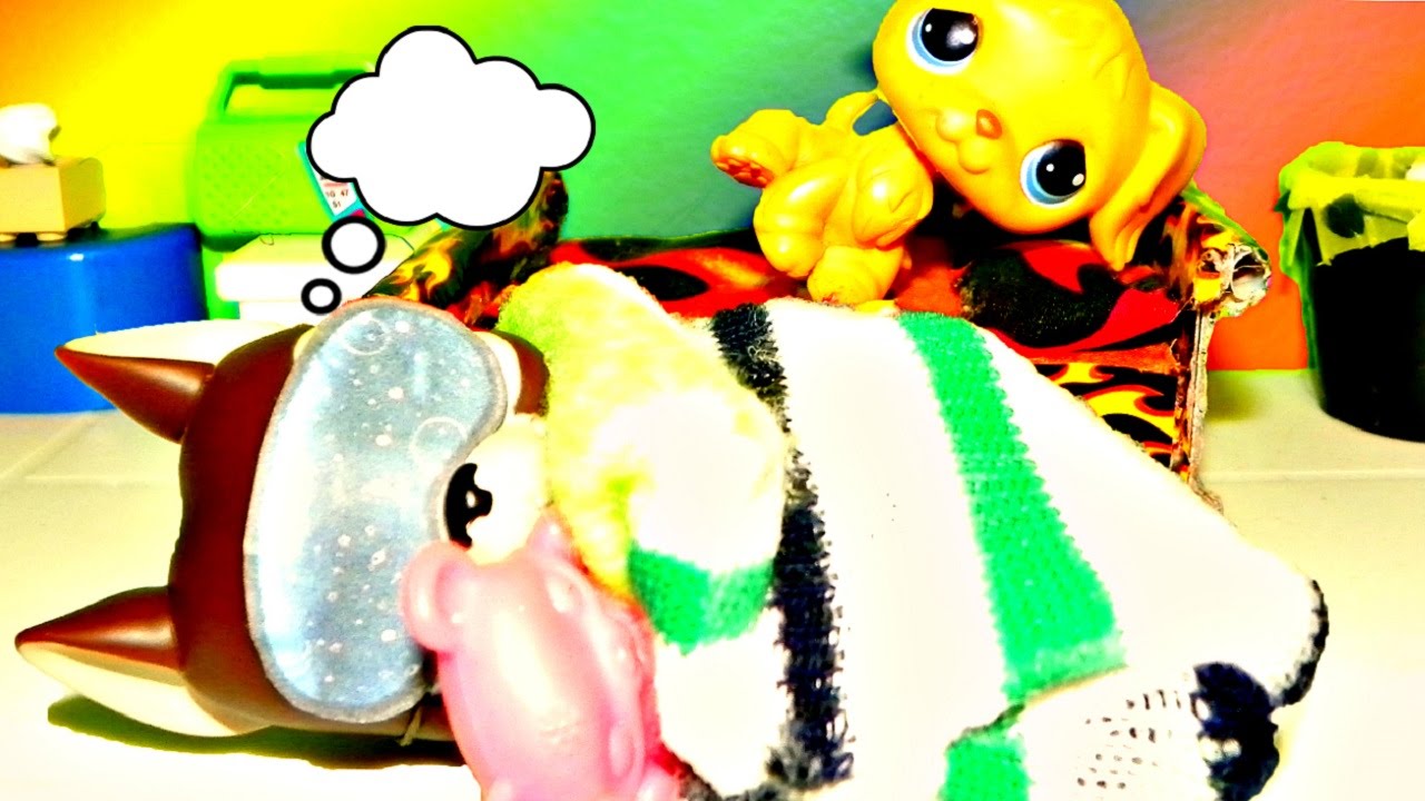 LPS: The Sleepover! - YouTube