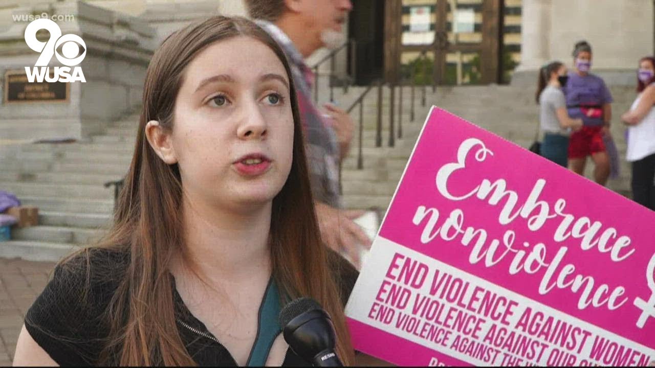 Pro-life advocates protest at Women's March in DC - YouTube