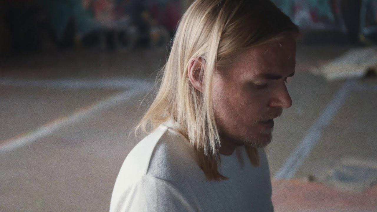 Carl Louis - The Enemy (Piano Edit) - YouTube
