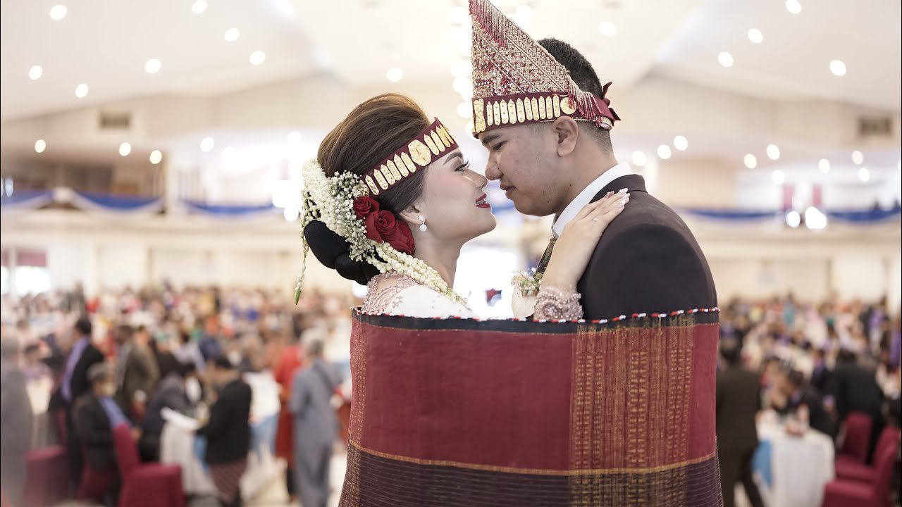 Pesta Pernikahan Adat Batak (Ulaon) Unjuk di Gedung Mulia, Pernikahan ...