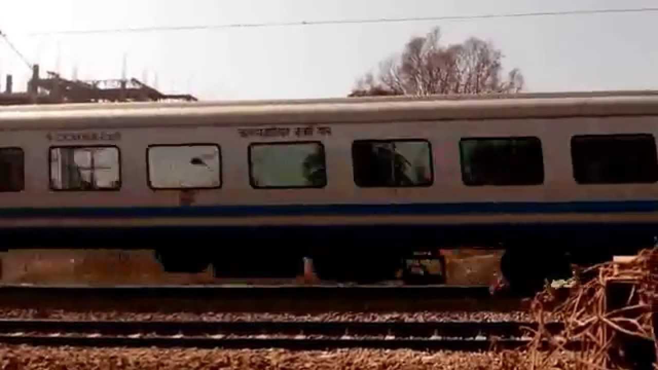 12007 Chennai - Mysore Shatabdi Express - YouTube