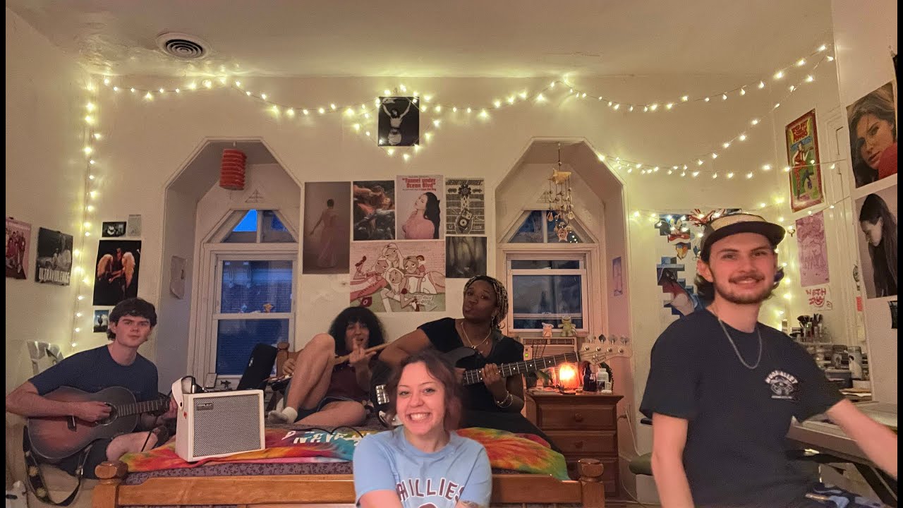 They're Gonna Love You (Bedroom Session) - Rachel Reale - YouTube