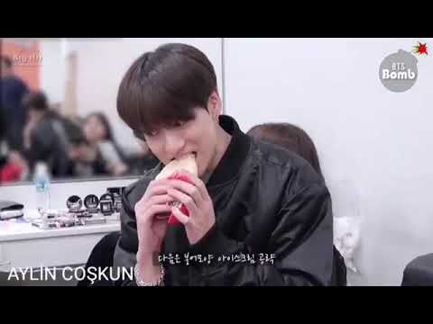 Jungkook klip (resmini öpüyorken)