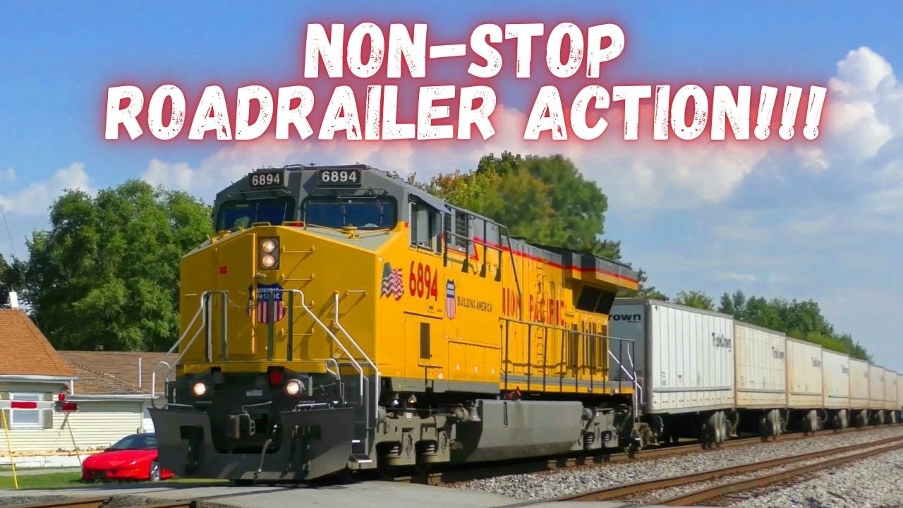 Train without Rail cars!!! Non-Stop Triple Crown Roadrailer train ...