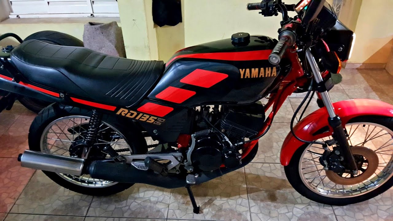 RD135Z # A Moto Mais Fumacenta Do Youtube - YouTube