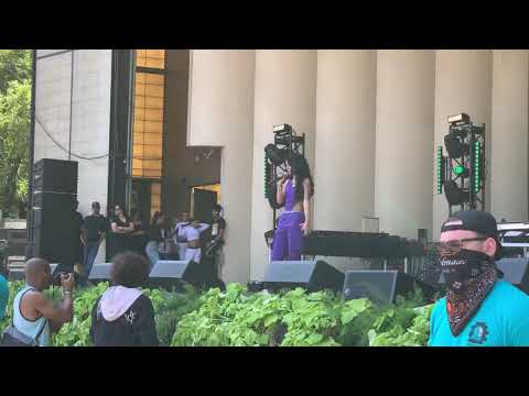 Malu Trevejo - LIVE Lollapalooza 2019