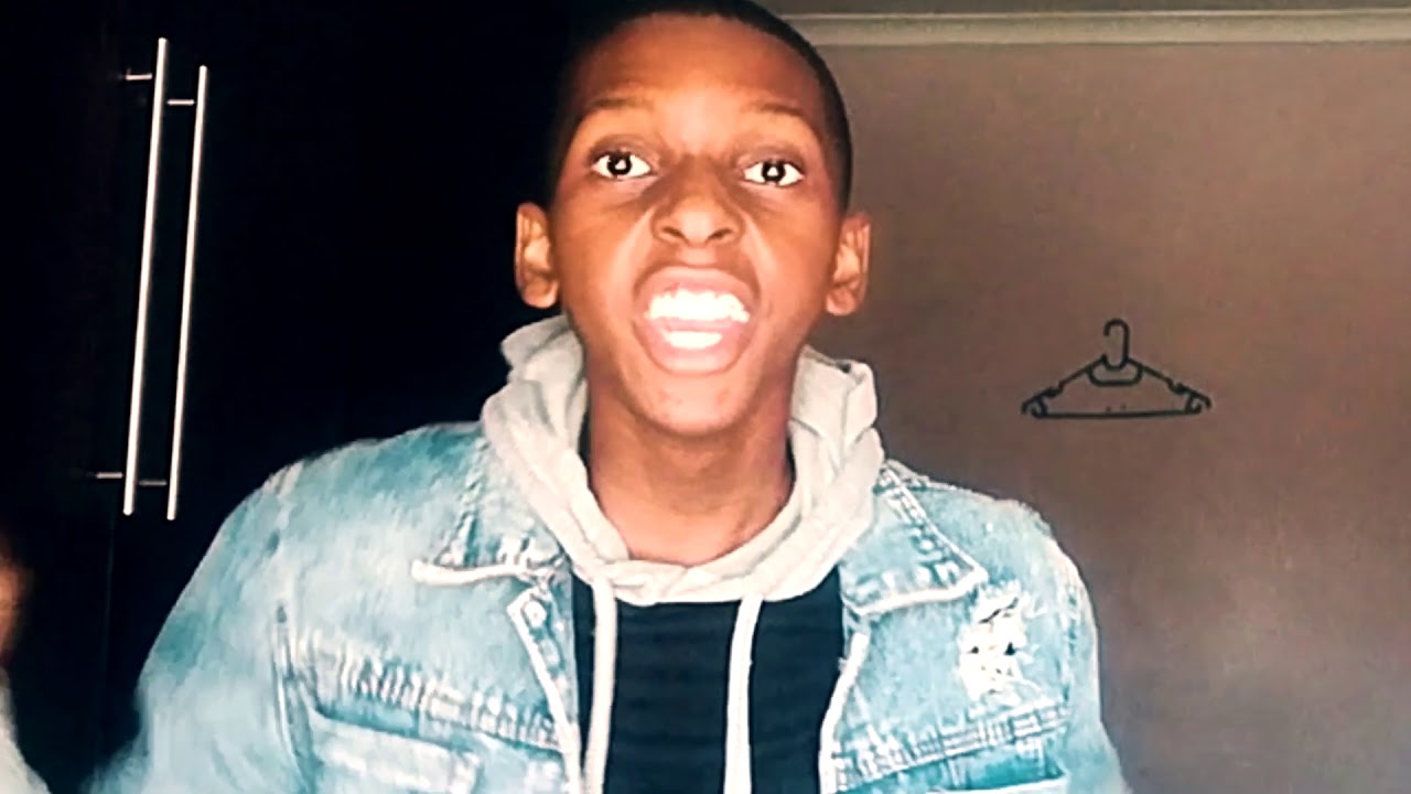 FIRST VIDEO//INTRO/WELCOME TO MY CHANNEL|south african youtuber - YouTube
