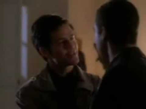 Charmed 1x01 - "Oh oui, il a plus de 500 ans et il vit à Salem." Darryl ...