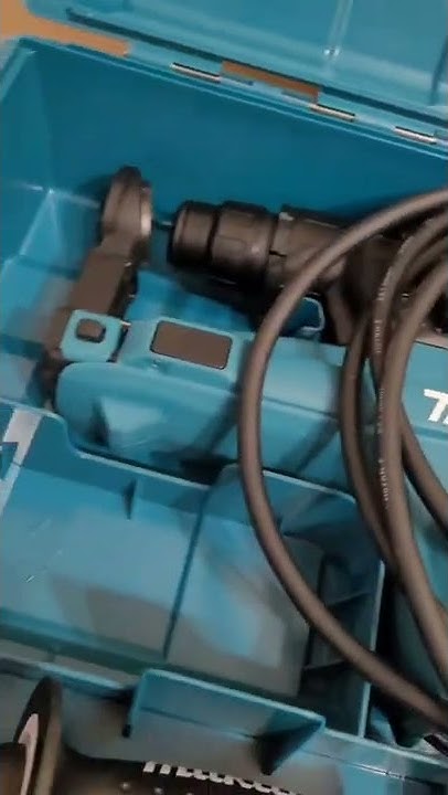 Перфоратор Makita 2653 с пылеудалением - YouTube