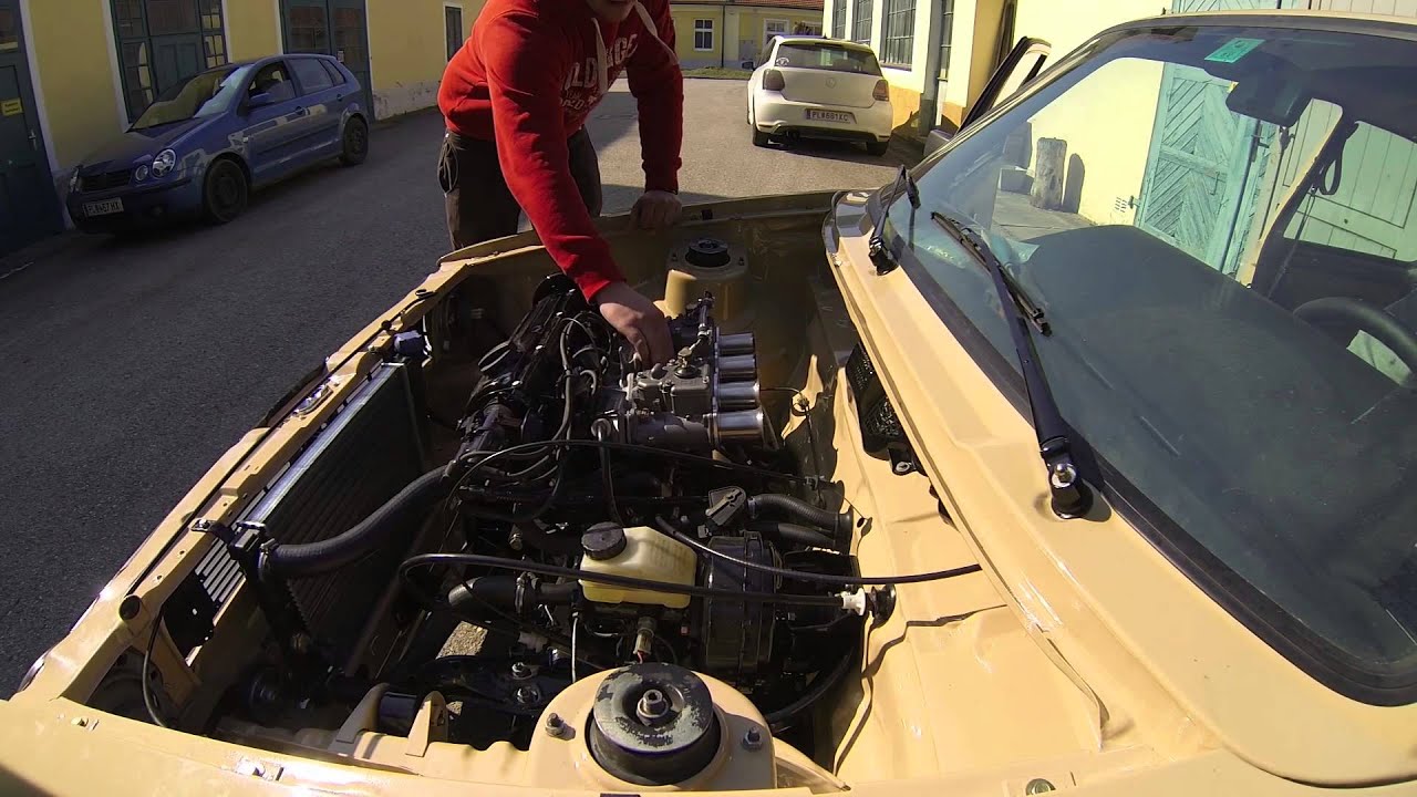 golf mk1 weber bj83 start - YouTube