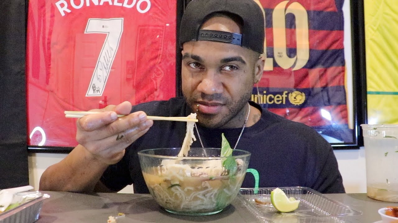 I Tried Tripe The Highest Rated Vietnamese Food In My Area Pho i-tried-tripe-the-highest-rated-vietnamese-food-in-my-area-pho