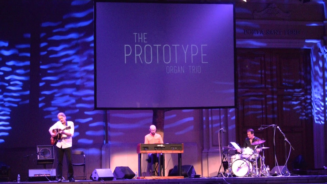 The Prototype Organ Jazz trio. Pentatitus Lou Bennett - YouTube