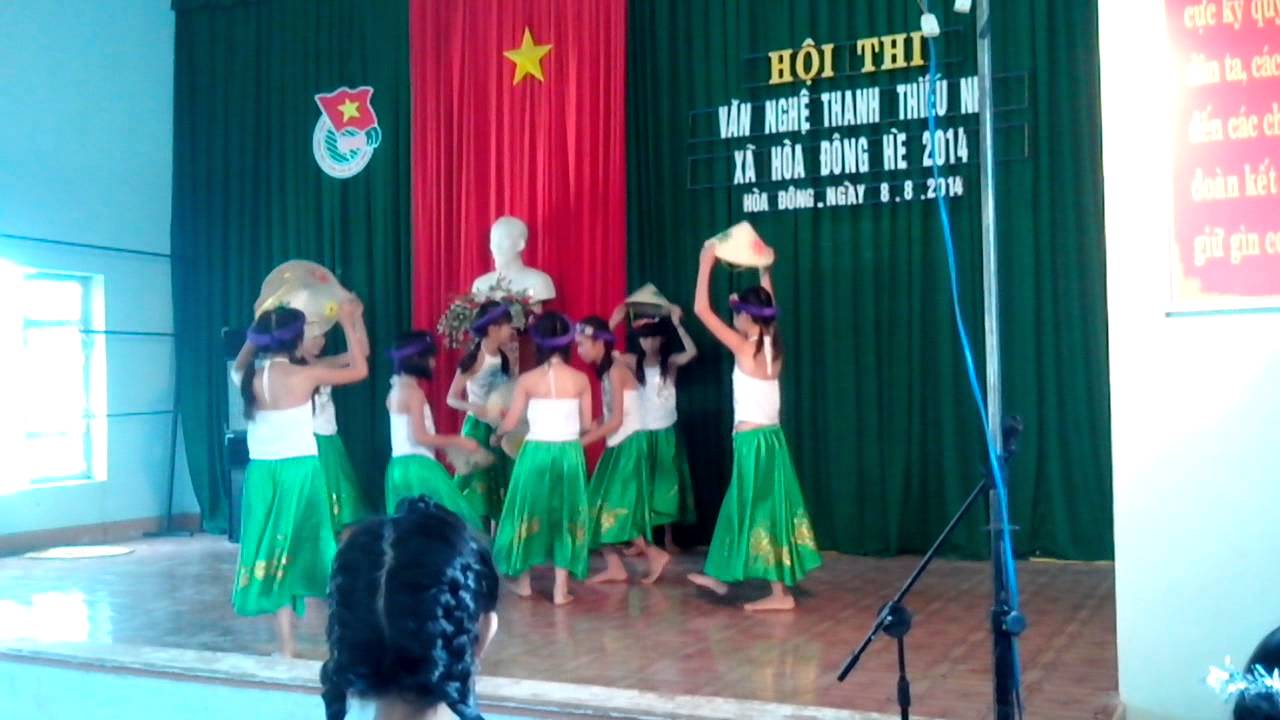 Dat trau ra dong. Thon 17 Hoa dong dak lak - YouTube