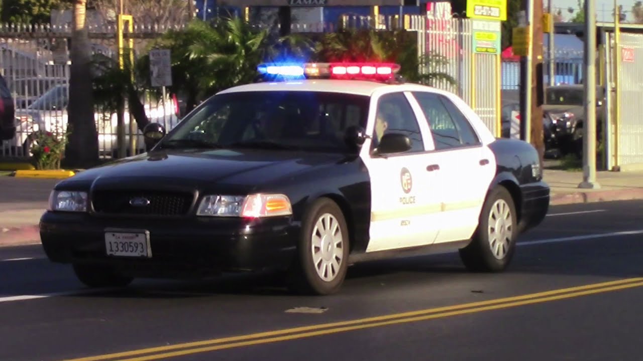 LAPD Crown Victoria Responding - YouTube