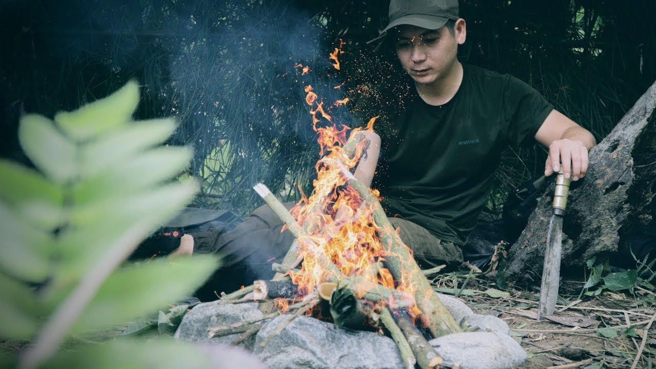 Solo Overnight Camping In The Forest | Set-up Bushcraft Shelter and ...