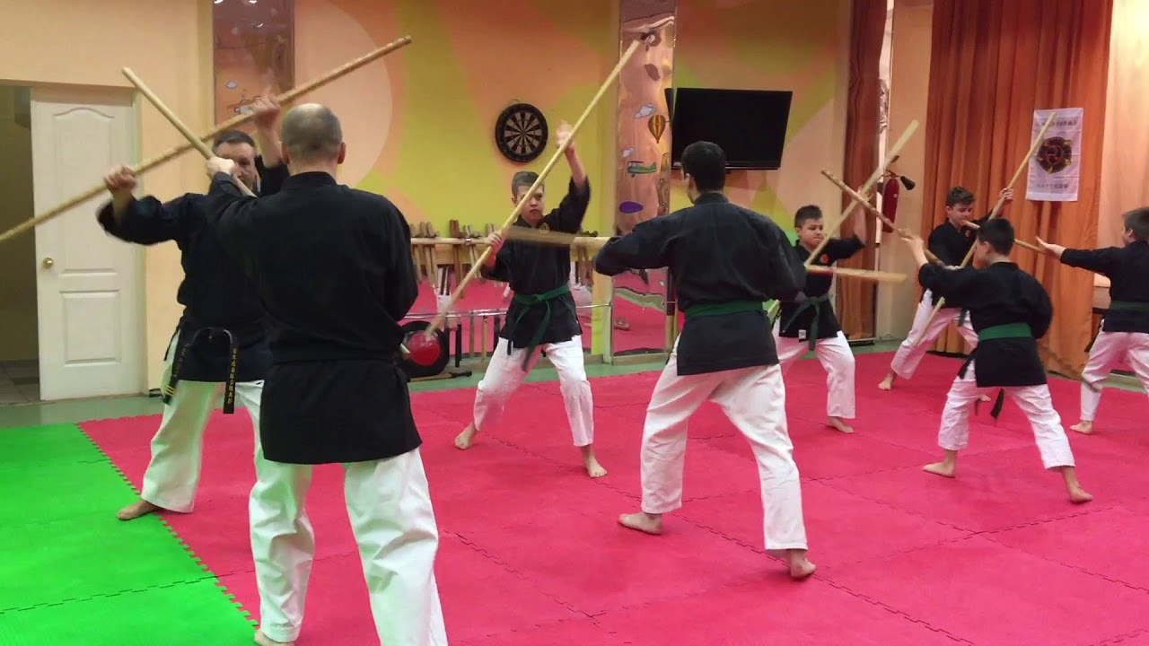 Matayoshi Kobudo kumibo1 training - YouTube