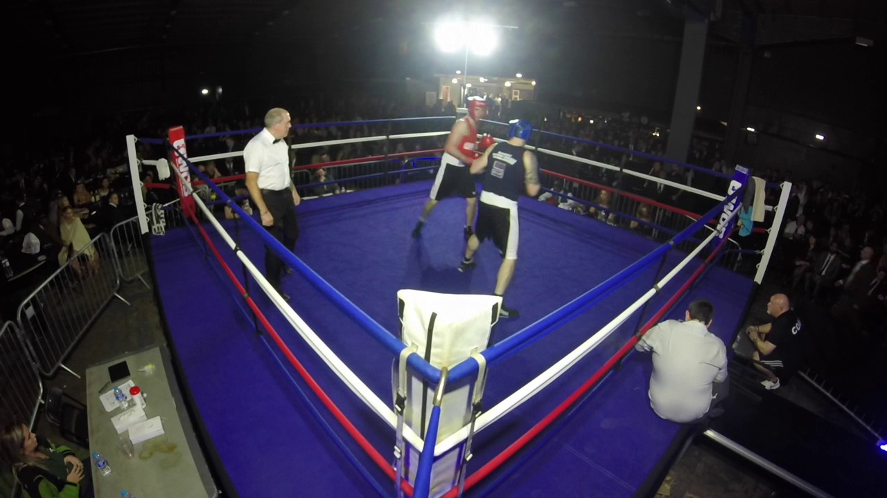 Ultra White Collar Boxing | Manchester | Tomasz Jablonski VS Barry ...
