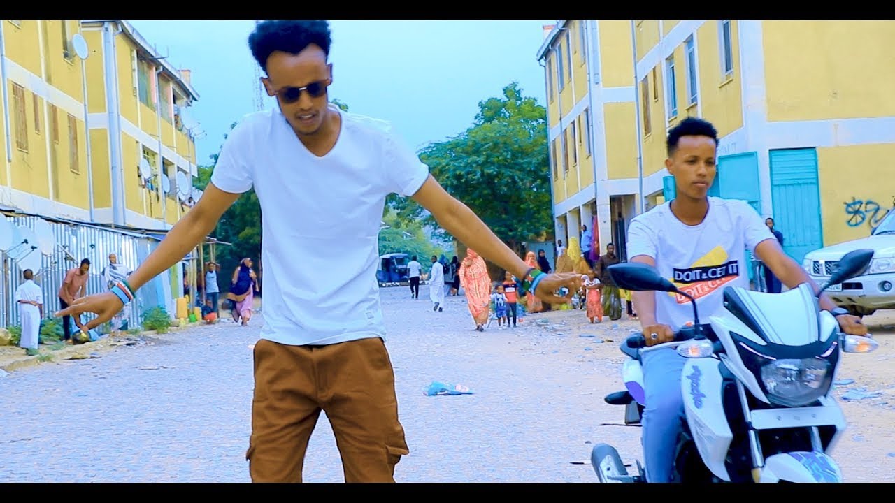 SOMALI MUSICIAN MASLAH MIDEEYE THRILLS MUSLIM WORLD WITH MUSIC VIDEO ...