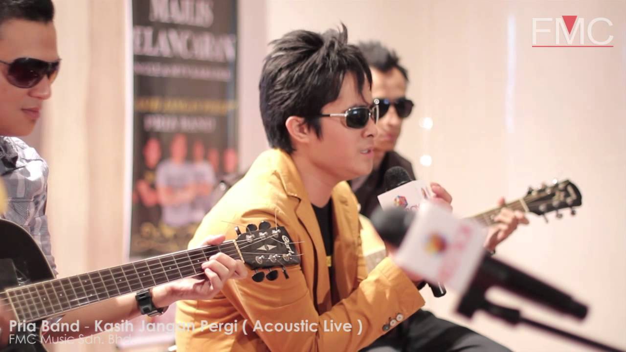 Pria Band - Kasih Jangan Pergi ( Acoustic LIVE ) - YouTube