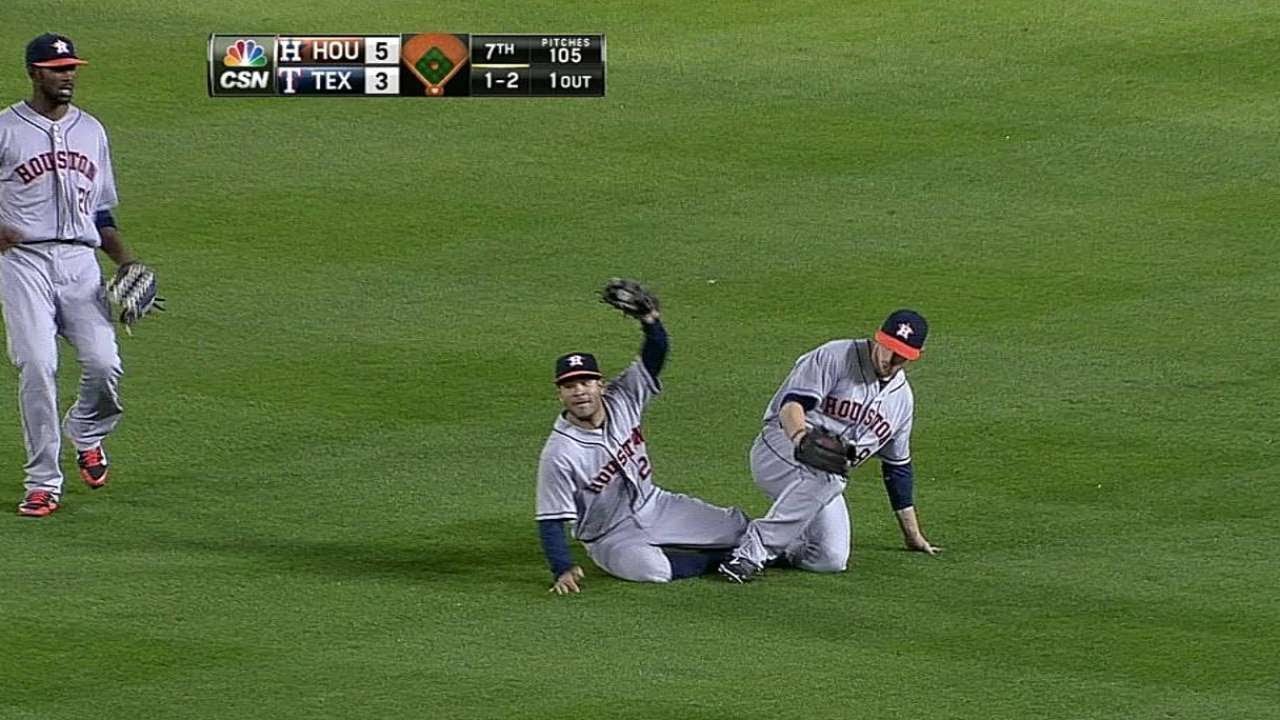 HOU@TEX: Altuve makes a great diving catch - YouTube