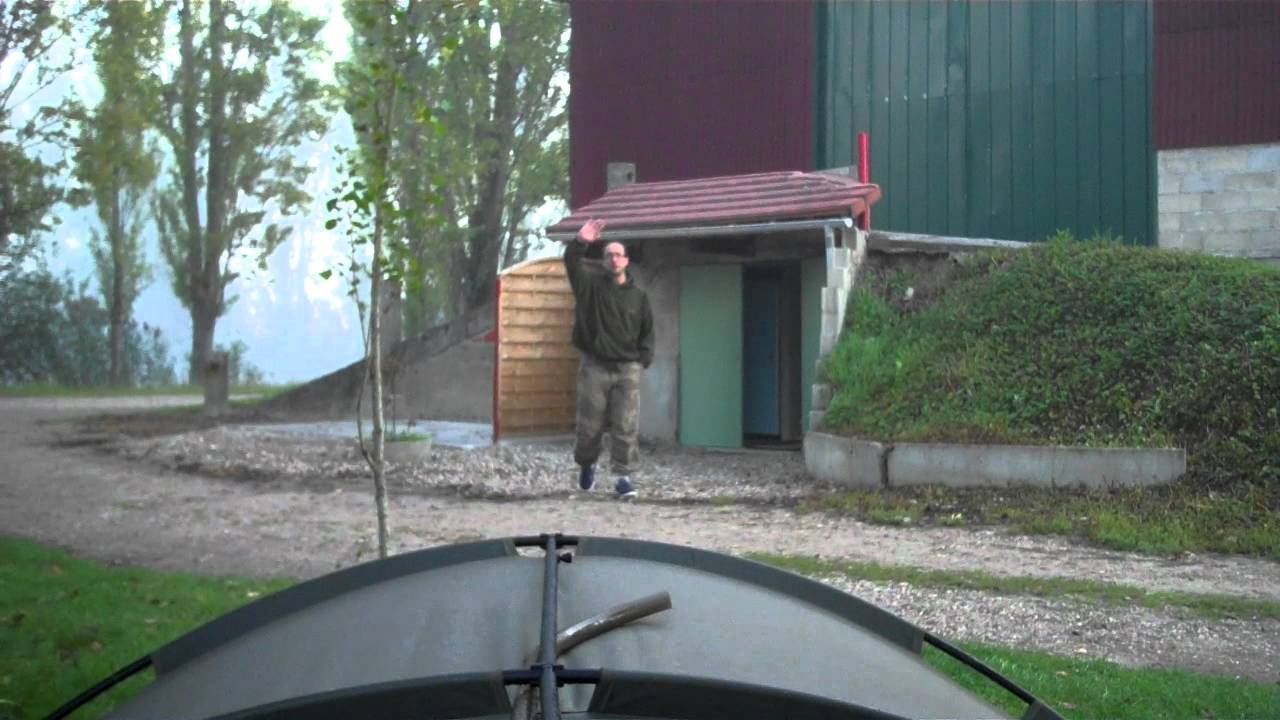Farm Lake France fishing 2011 part 15 - YouTube