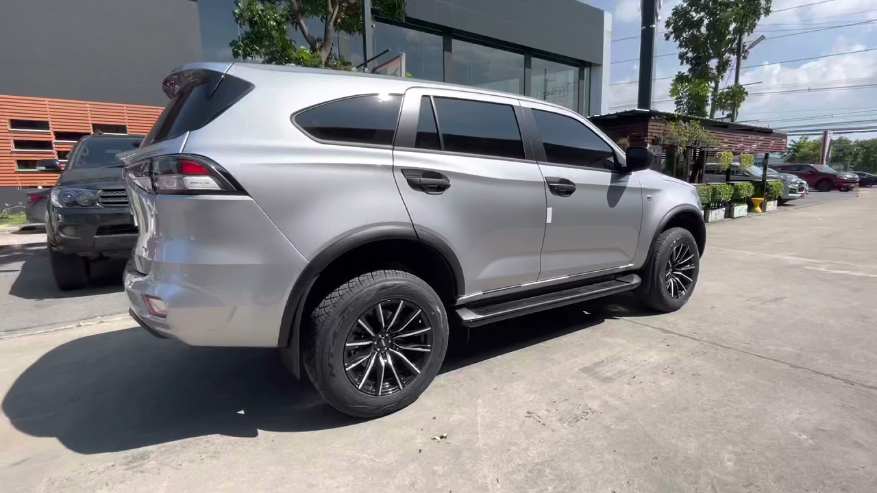 MU X แต่งสวยๆ รอบคัน คิ้วล้อจาก กมลการยาง - YouTube