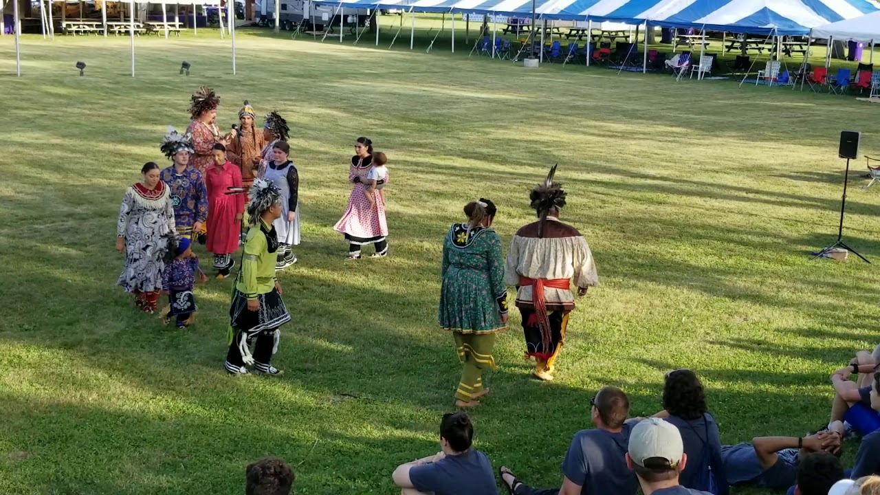 Oneida Nation Smoke Dance Performance Norbert Hill Center 6.29.18 - YouTube