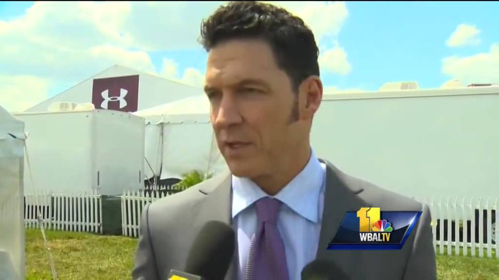 Brady Anderson at the Preakness - YouTube