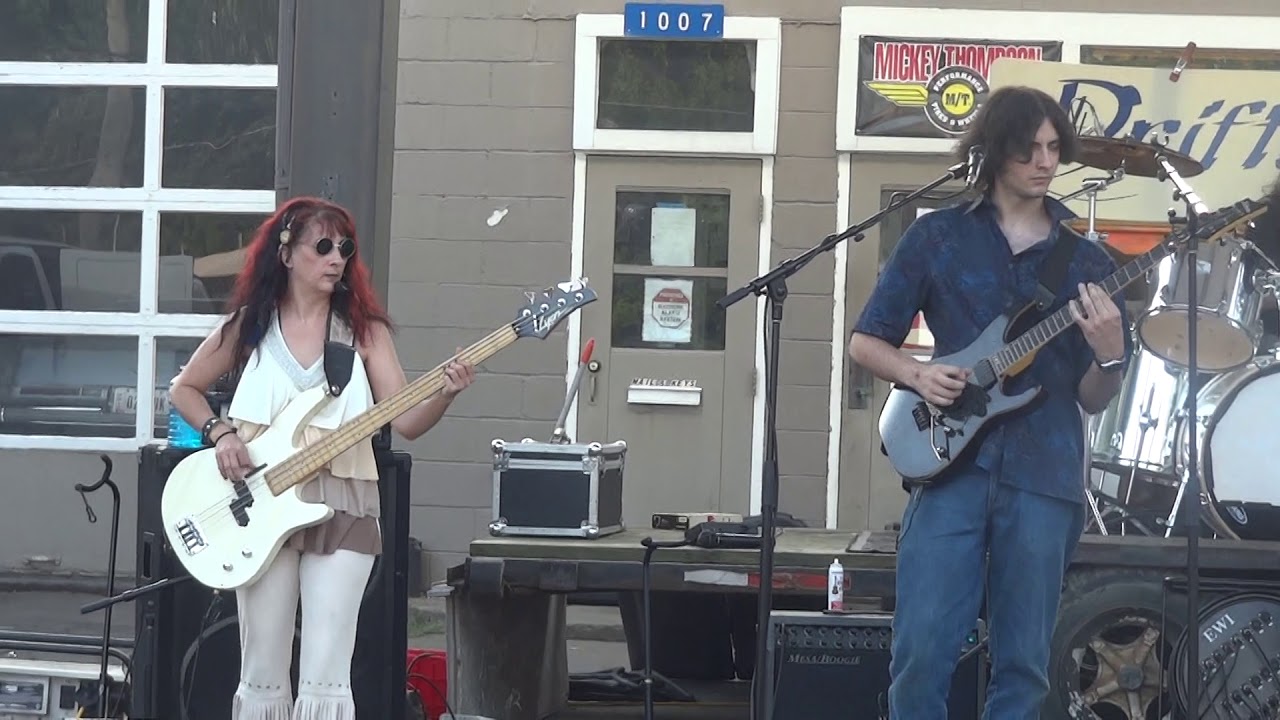 Culture Shock Band - song After Dark - in Massillon Ohio 2017 - YouTube