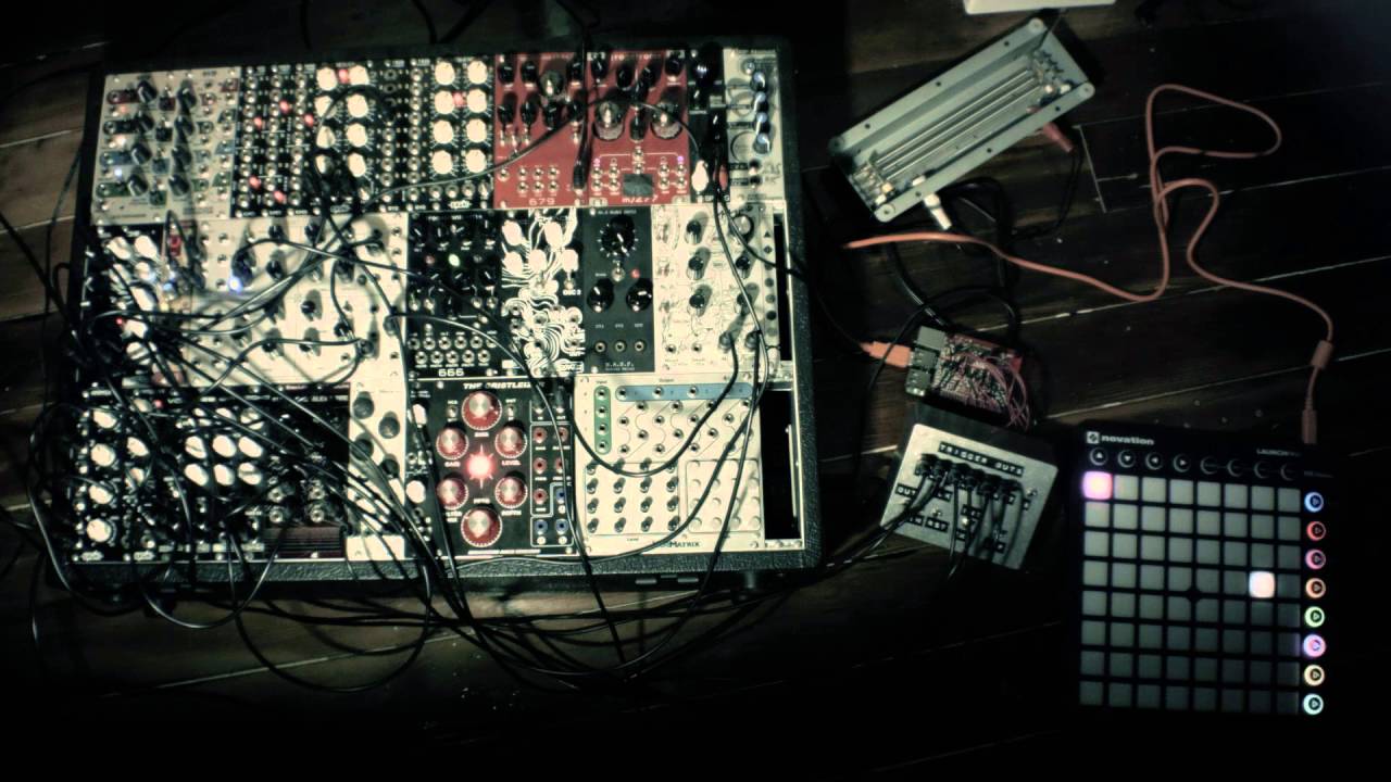 test of drum sequencer that uses a raspberry pi and launchpad - YouTube