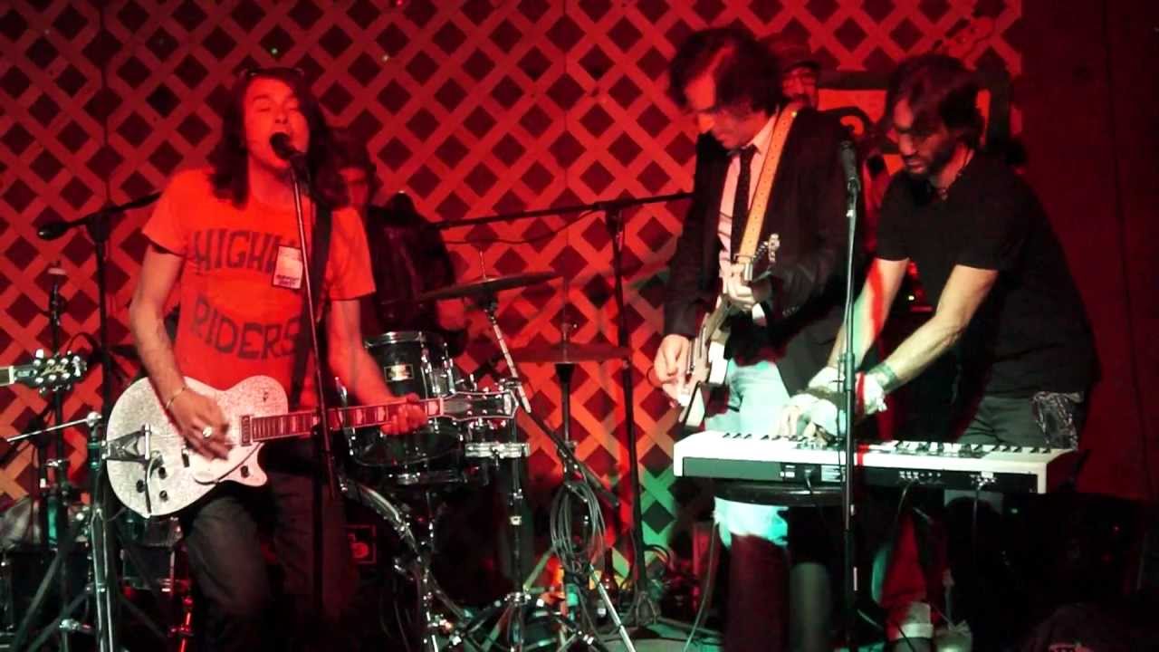 Jonny Kaplan, Rami Jaffee, Stuart Mathis, jamming - YouTube