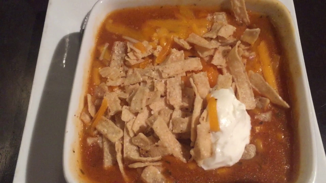 Red Robin Chicken Tortilla Soup - YouTube